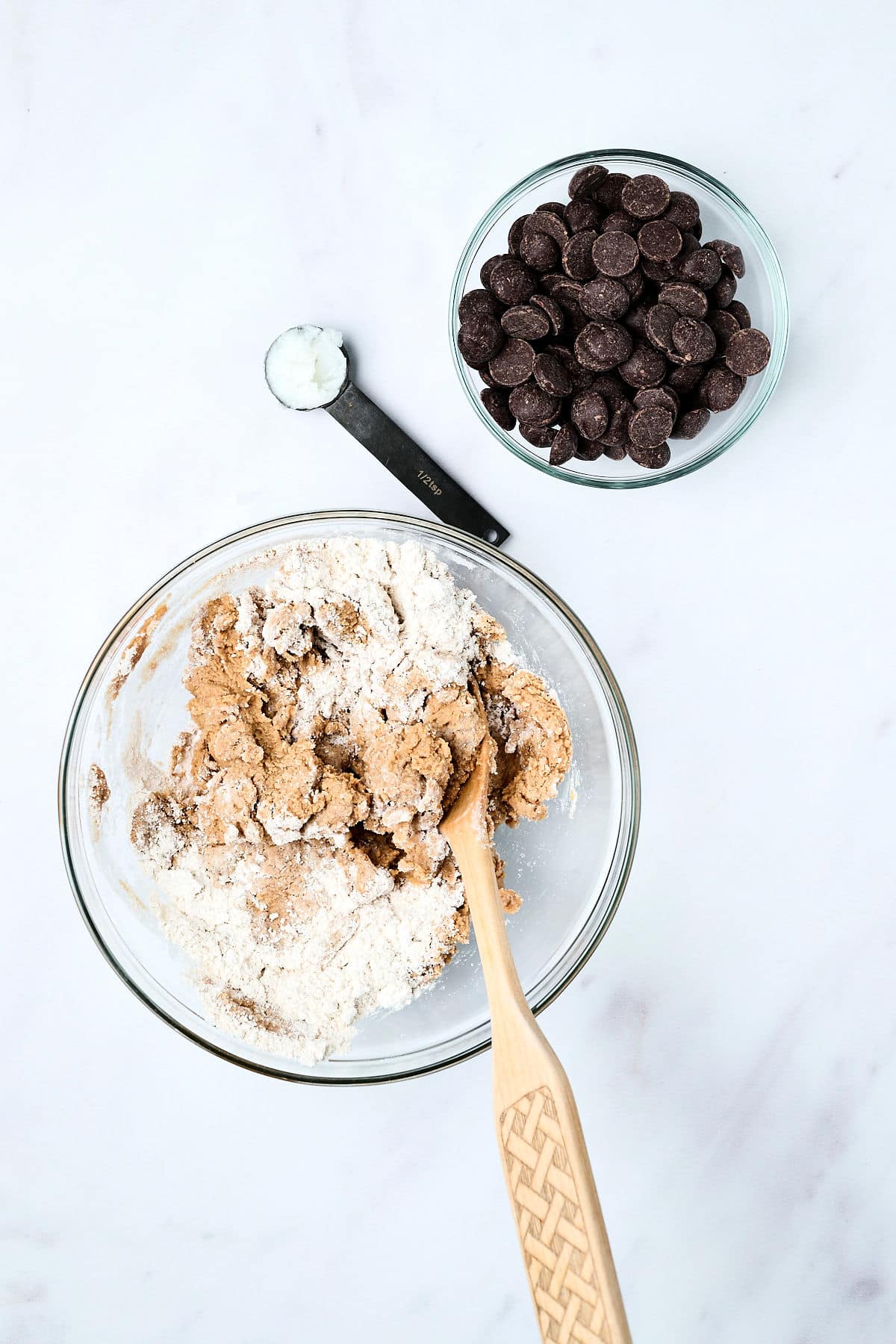 Peanut Butter Chocolate Cups (PCOS-Friendly) - The PCOS Nutritionist Alyssa