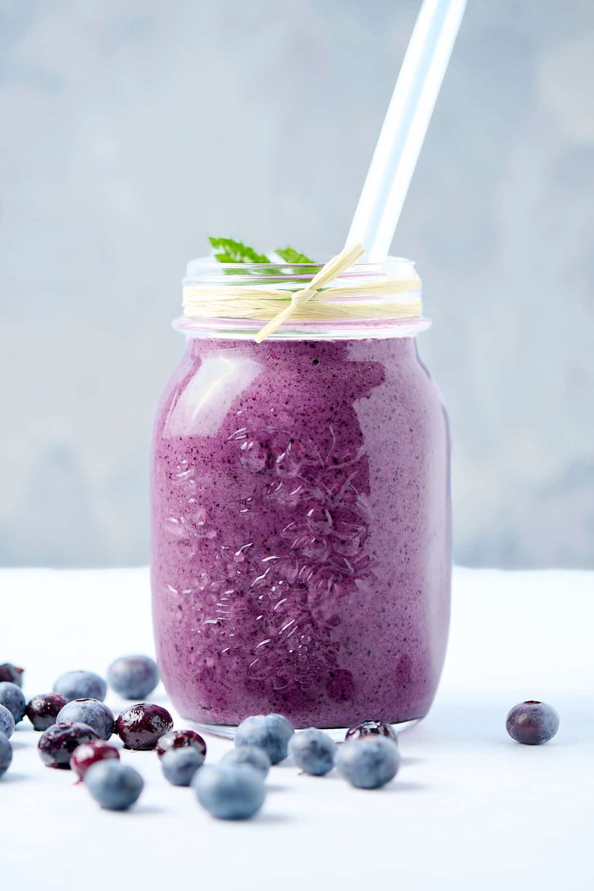 Blueberry Raspberry Smoothie Recipe (Easy + Healthy) - The PCOS ...