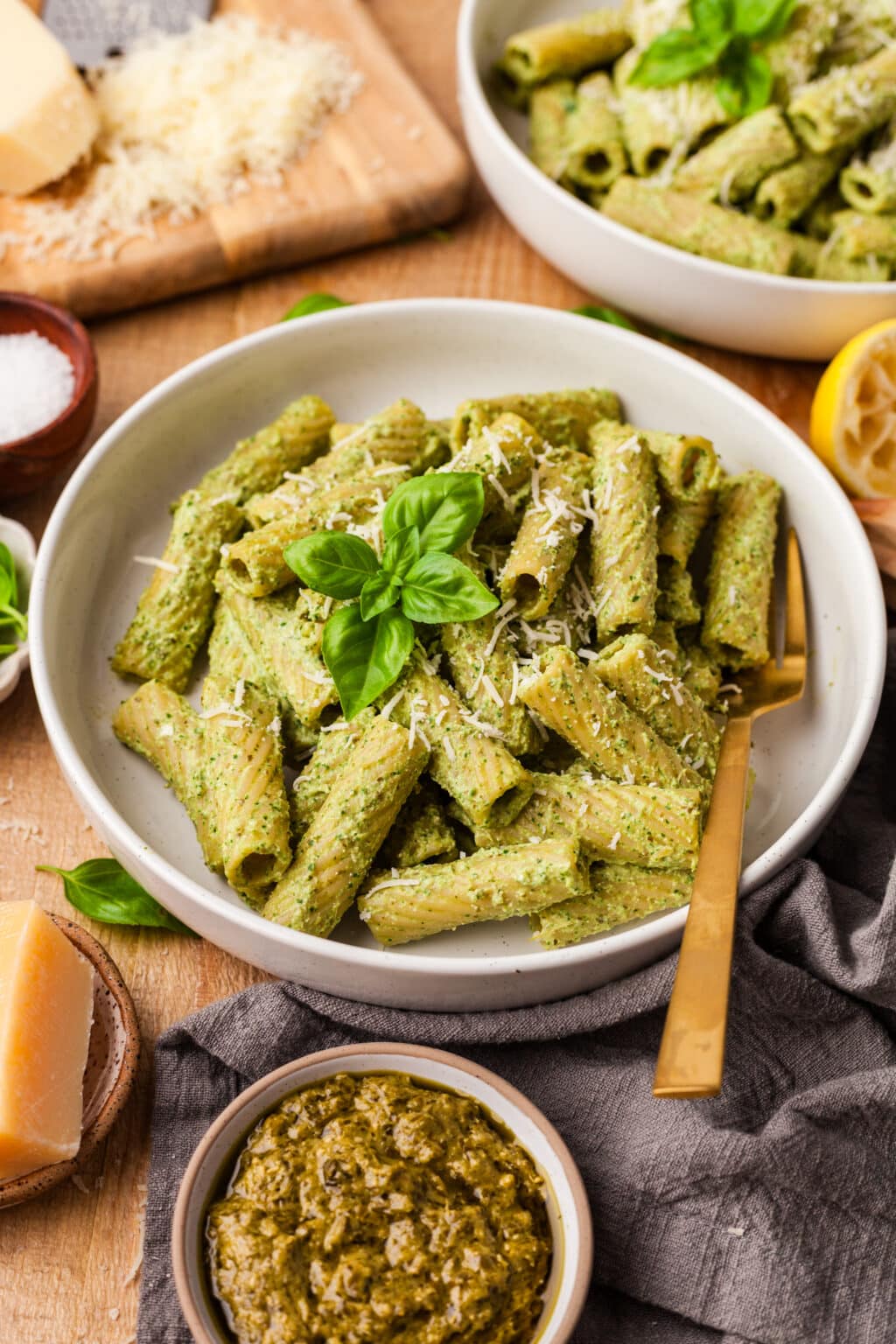 Creamy Protein Pesto Pasta (Easy, 20 min Meal) - The PCOS Nutritionist ...