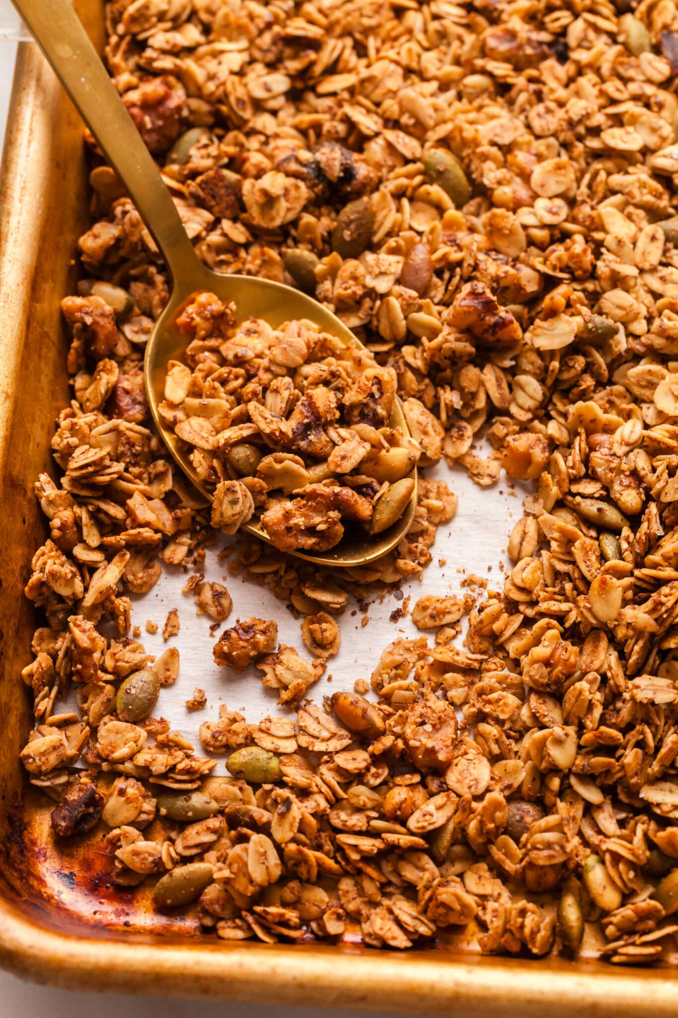 Easy PCOS-Friendly Granola Recipe - The PCOS Nutritionist Alyssa